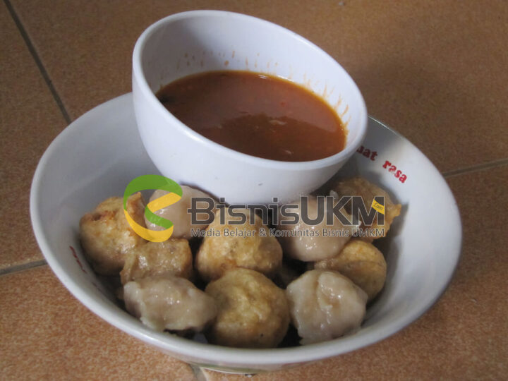 Perjuangan Pedagang Keliling Jadi Juragan Bakso Tusuk